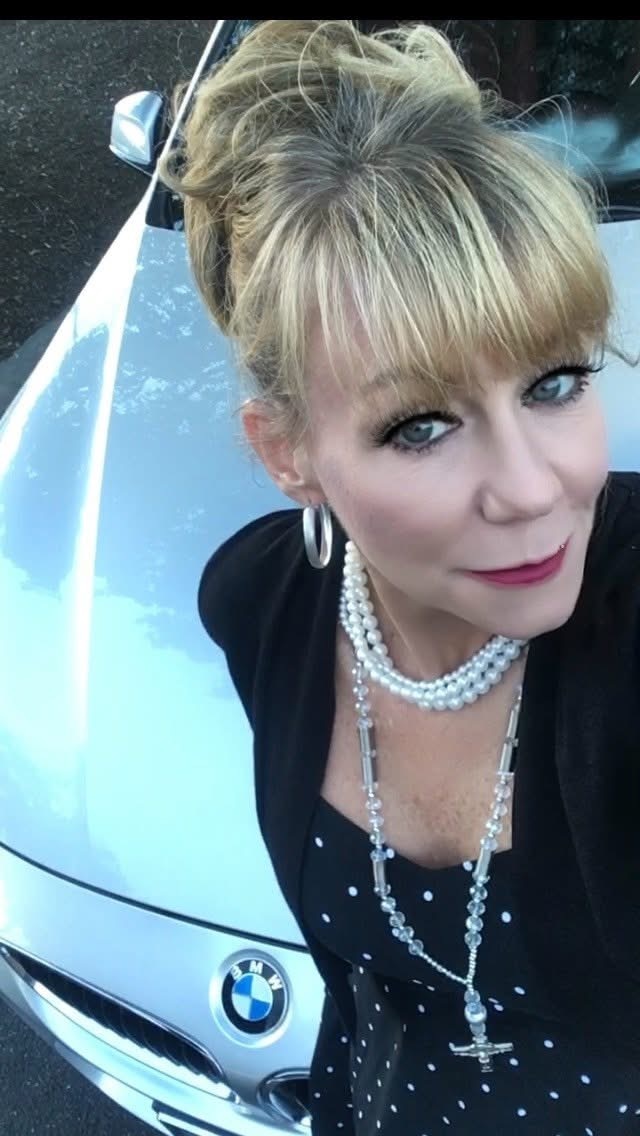 ParisLove ️ VIP Escort w/Blue Eyes in Kansas City | Slixa