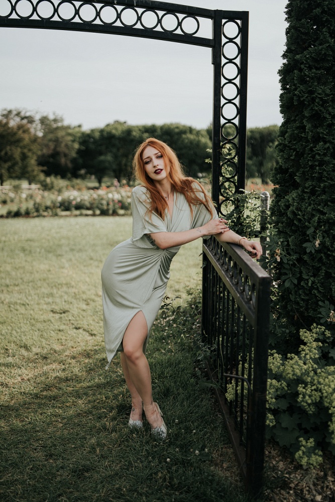 Rococo Royalle ️ Slender Long-Haired Escort in Minneapolis | Slixa