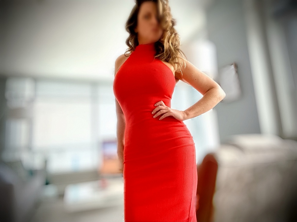 Lexie Marie ️ Slender Entertainer With Blue Eyes In Vancouver Slixa